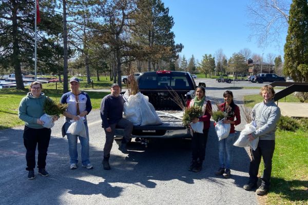 RRCA Seedling Program Enhances Local Tree Cover : Raisin Region ...